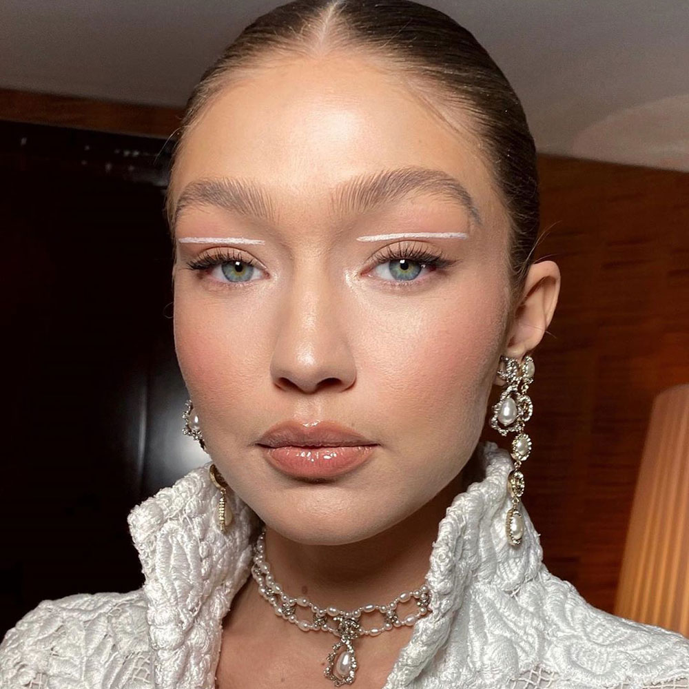 Do Eyebrows Grow Back & How Long Do They Take to Grow? | BEAUTY/crew