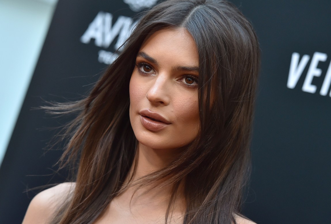 Emily Ratajkowski Confirms Pregnancy In Video Reveal | BEAUTY/crew