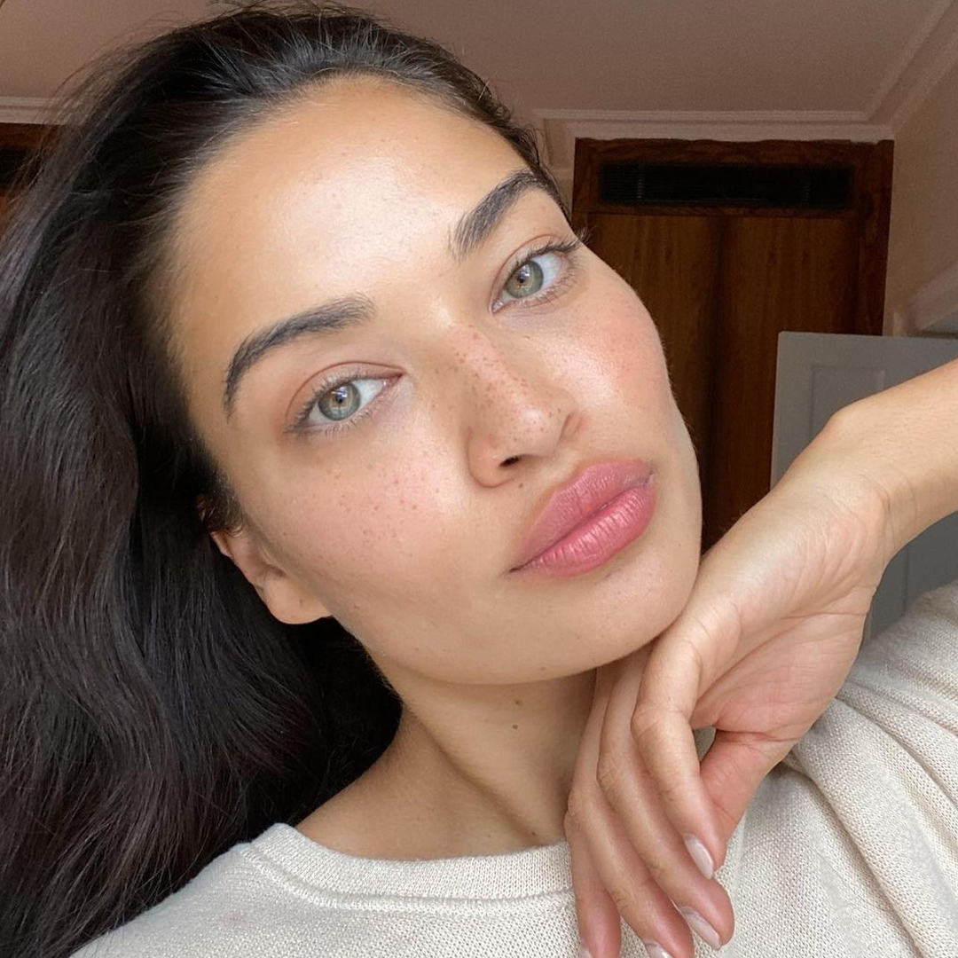 Dua Lipa Reveals The Tool That Helps Curb Her Acne | BEAUTY/crew