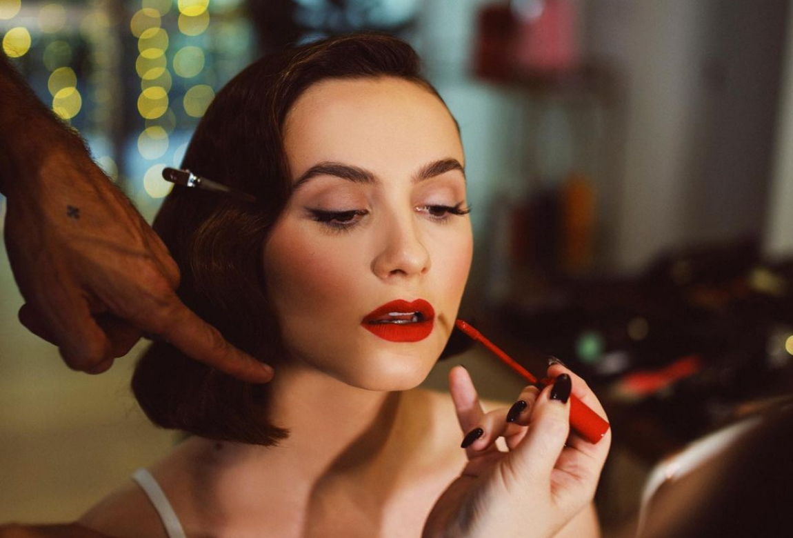 Beauty Products Celebrity Makeup Artists Actually Use | BEAUTY/crew