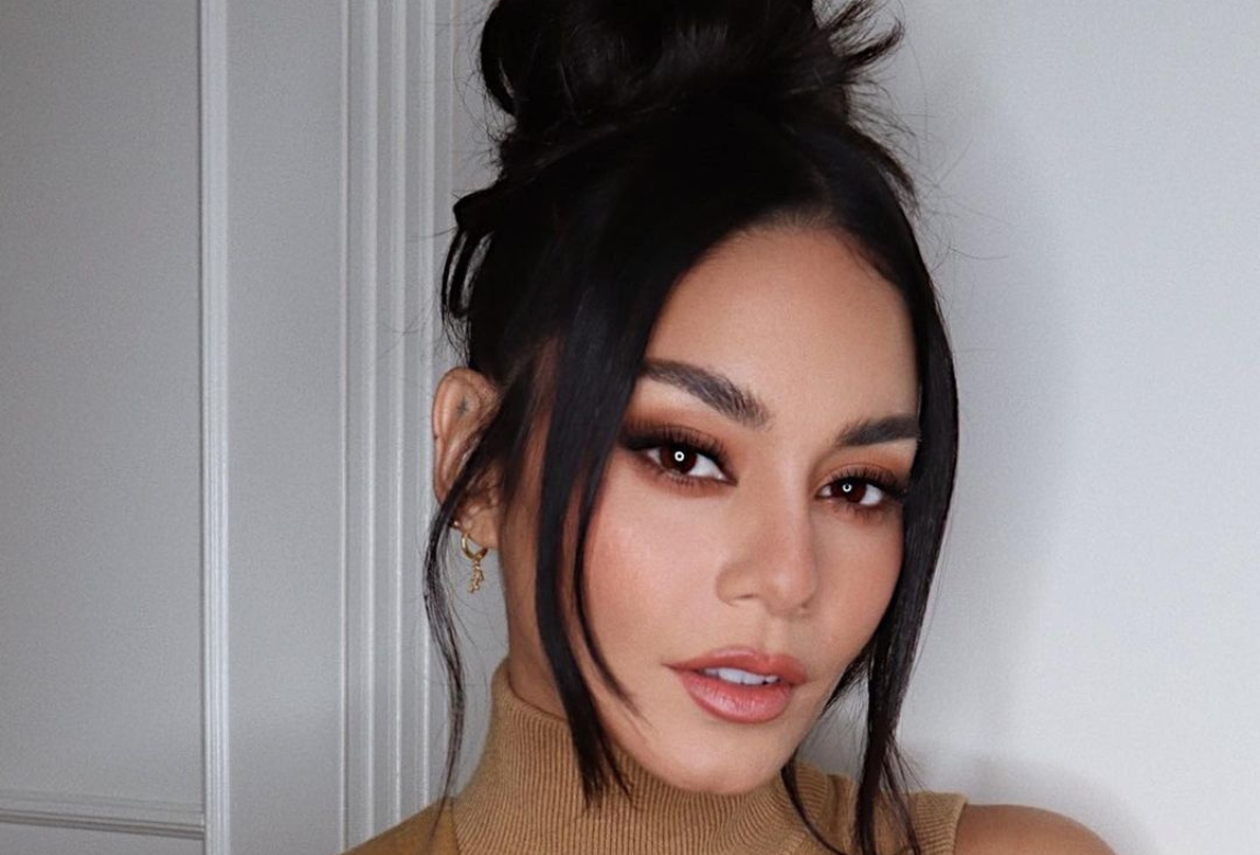 ‘Cloud Skin’ Makeup Is The Dreamy TikTok Trend To Try | BEAUTY/crew