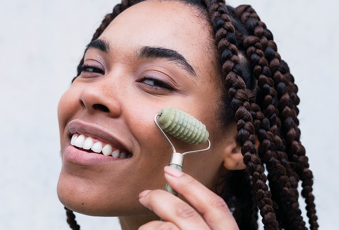 The Best Ice Rollers For Soothing & Depuffing Skin In Australia ...
