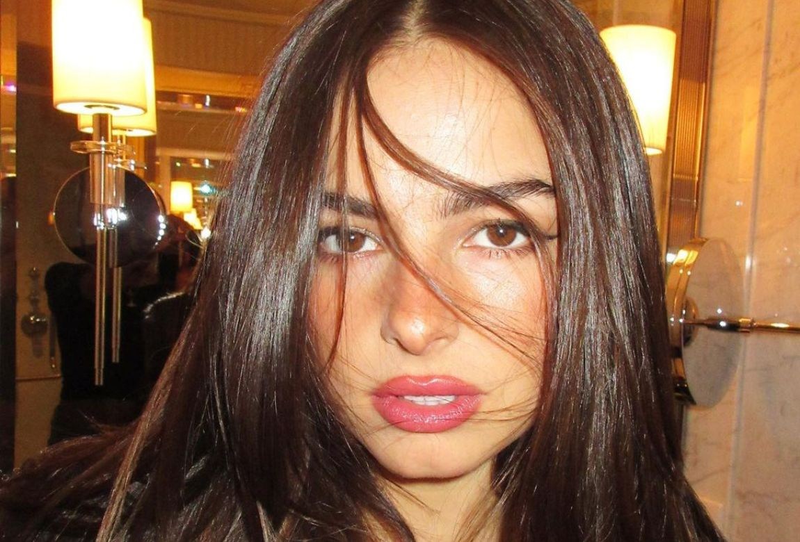 Addison Rae's Lip Oil Has A $20 Australian Dupe | BEAUTY/crew