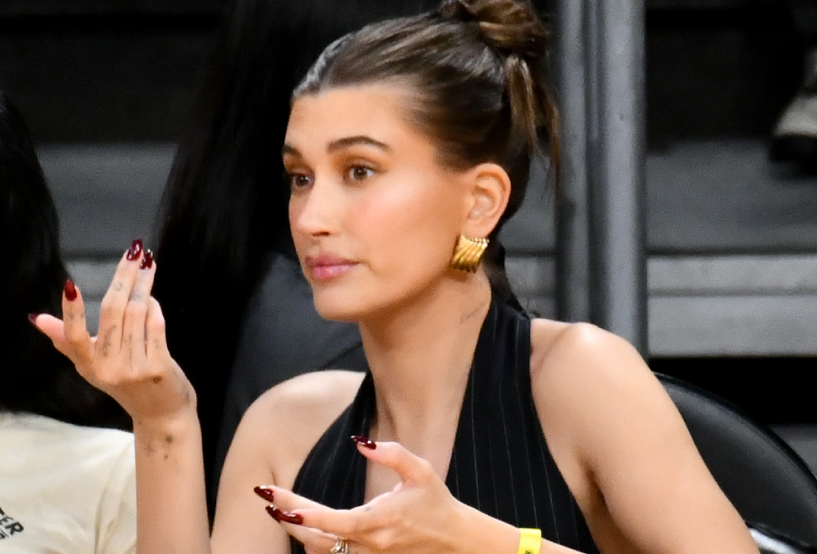 Non-Awkward Solutions To Semi-Awkward Wellness Concerns | BEAUTY/crew