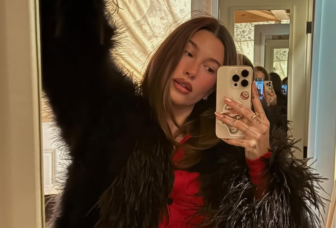 How To Get Hailey Bieber’s Rich, Glossy Hazelnut Hair Colour | BEAUTY/crew