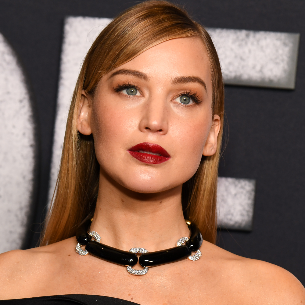 The K-Beauty 'Overlip' Trend, Explained | BEAUTY/crew