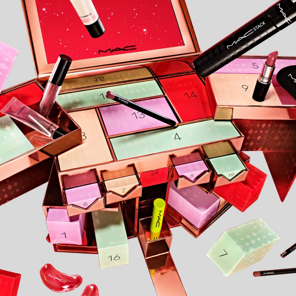 12 Beauty Christmas Crackers For 2025 | BEAUTY/crew